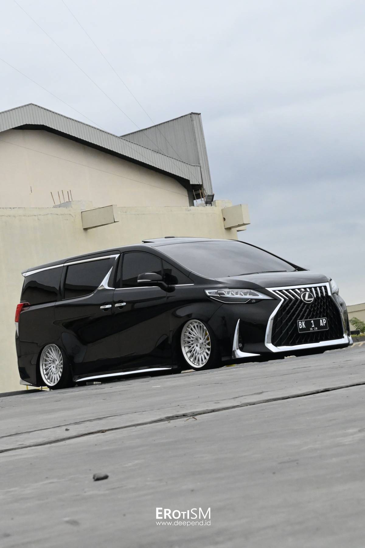Modifikasi | Toyota Alphard 2016 – BANG ZOEL PANTANG MUNDUR! – Deepend