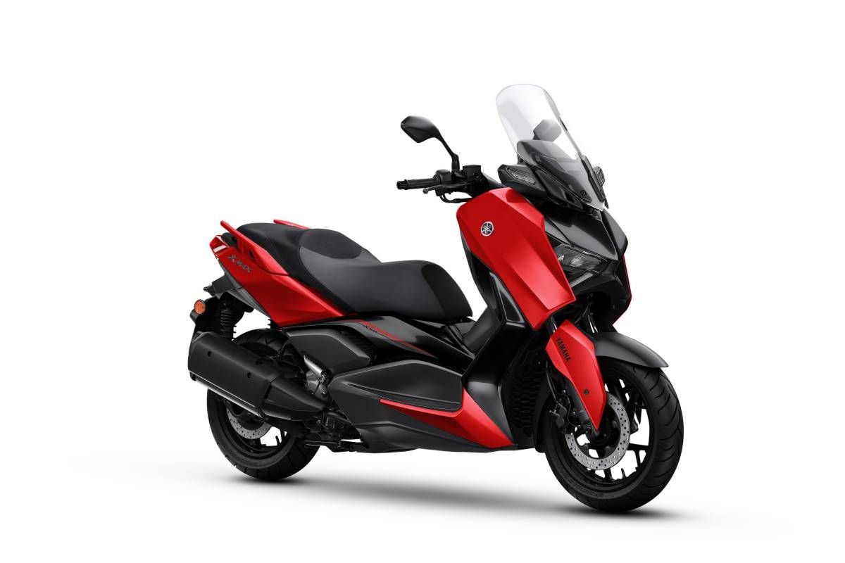 Yamaha XMAX Connected – TAMBAH WARNA BARU, HARGA NAIK TIPIS – Deepend