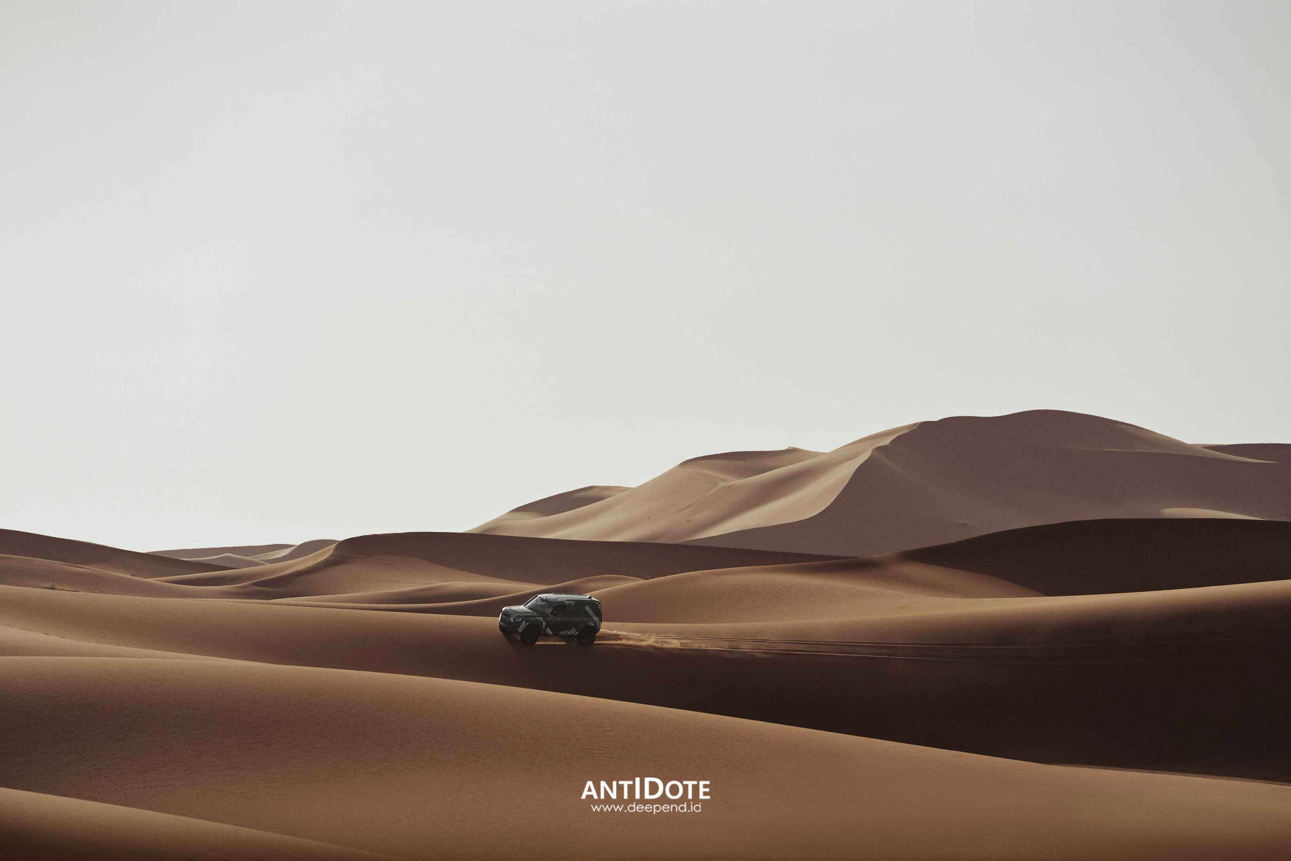 Defender Dakar D7X R – SIAP JUARA WORLD RALLY-RAID CHAMPIONSHIP – Deepend