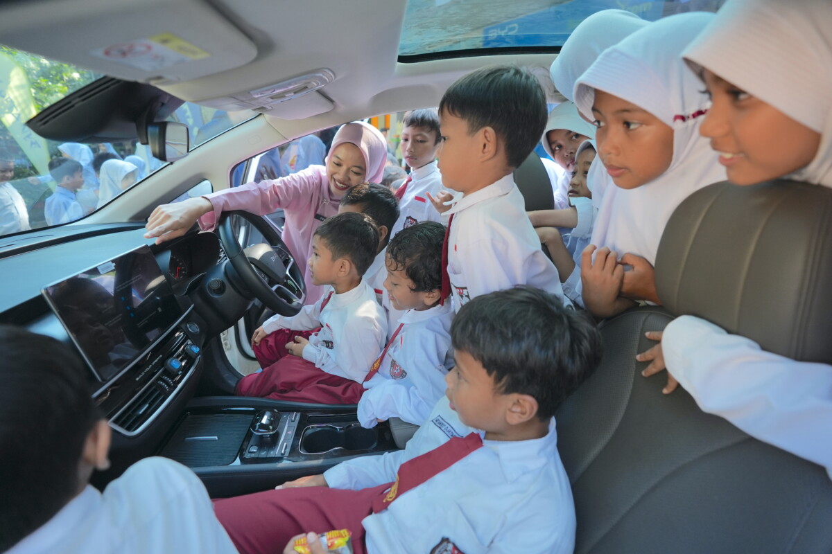 Langkah Baru BYD di Indonesia: Dari Mobil Listrik ke Ruang Kelas