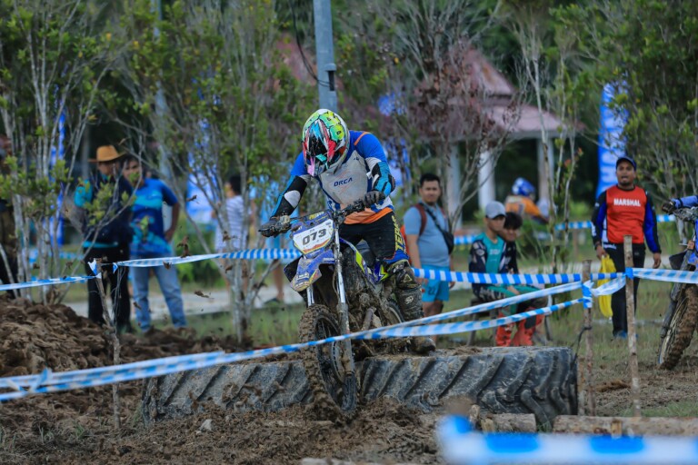 Yamaha Enduro Challenge Pecah di Kalbar, Penonton Tembus 10.000